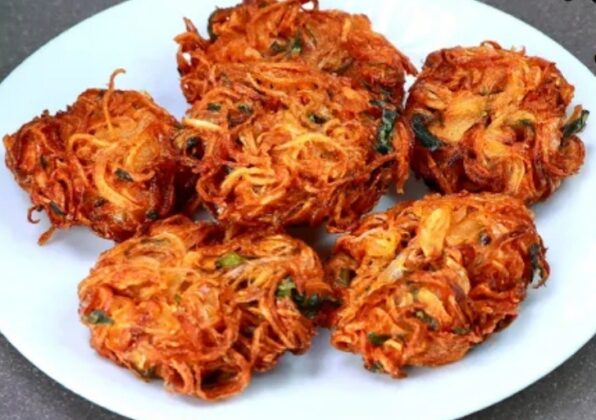 സ്വാദിഷ്ടമായ ‘ ഉള്ളി മുട്ട ബജ്ജി ‘ റീന നൈനാൻ, മാജിക്കൽ ഫ്ലേവേഴ്സ് ...